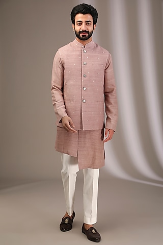 Pyazi Pink Raw Silk Bundi Jacket Set by Divyam Mehta Men at Pernia's ...