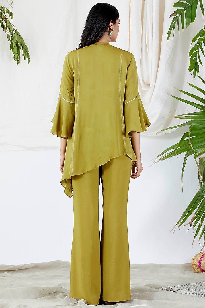 Mehendi Green Embroidered Pants Set by Devyani Mehrotra at Pernia's Pop ...