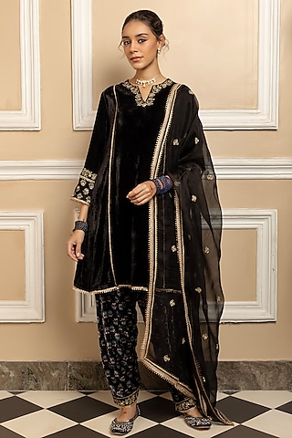 Dohr - Buy Kurta Sets, Sarees, Dresses, Pant Sets Online 2025