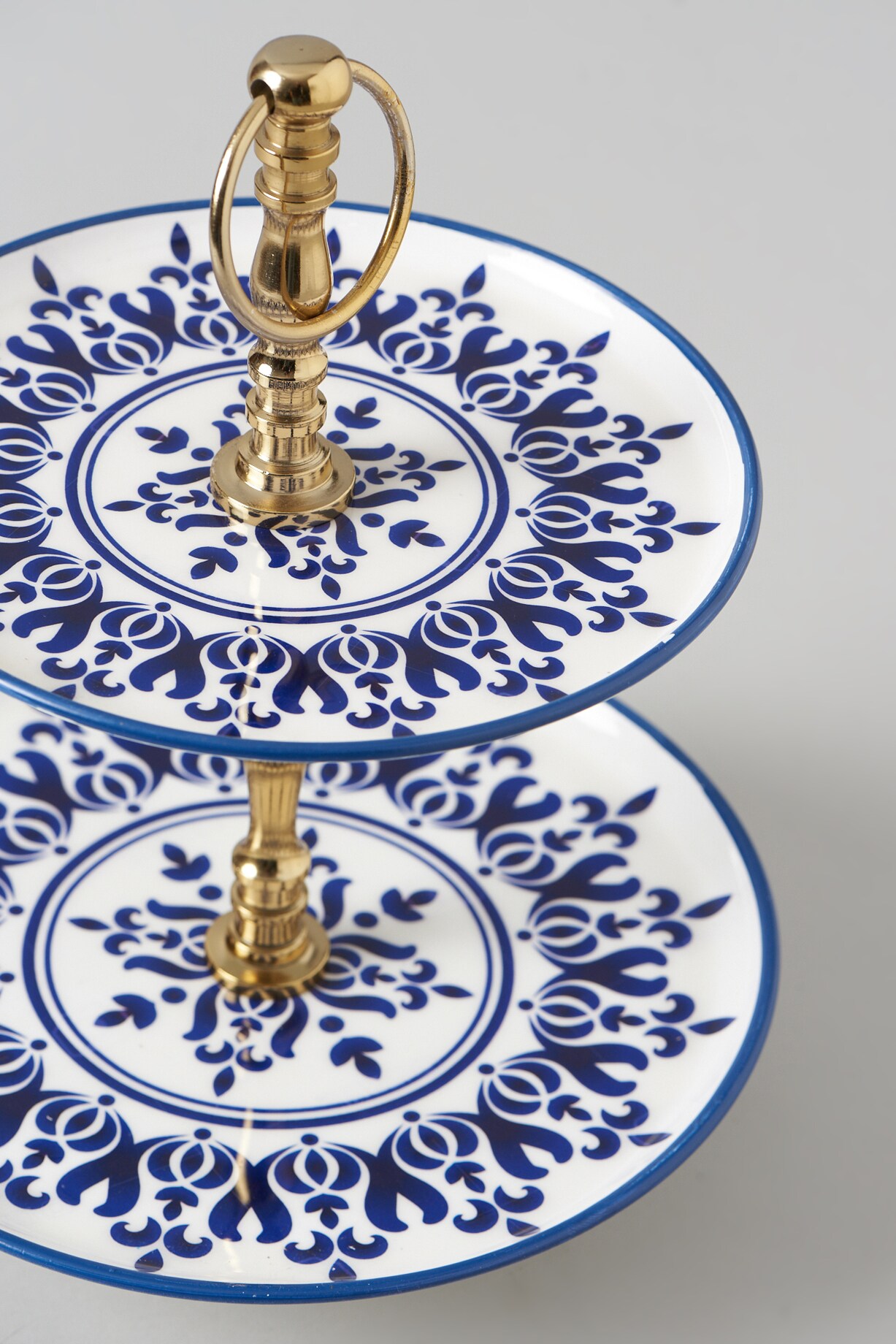 Gold & White Ceramic Two Tier Cake Stand by Dune Homes at Pernia's Pop ...