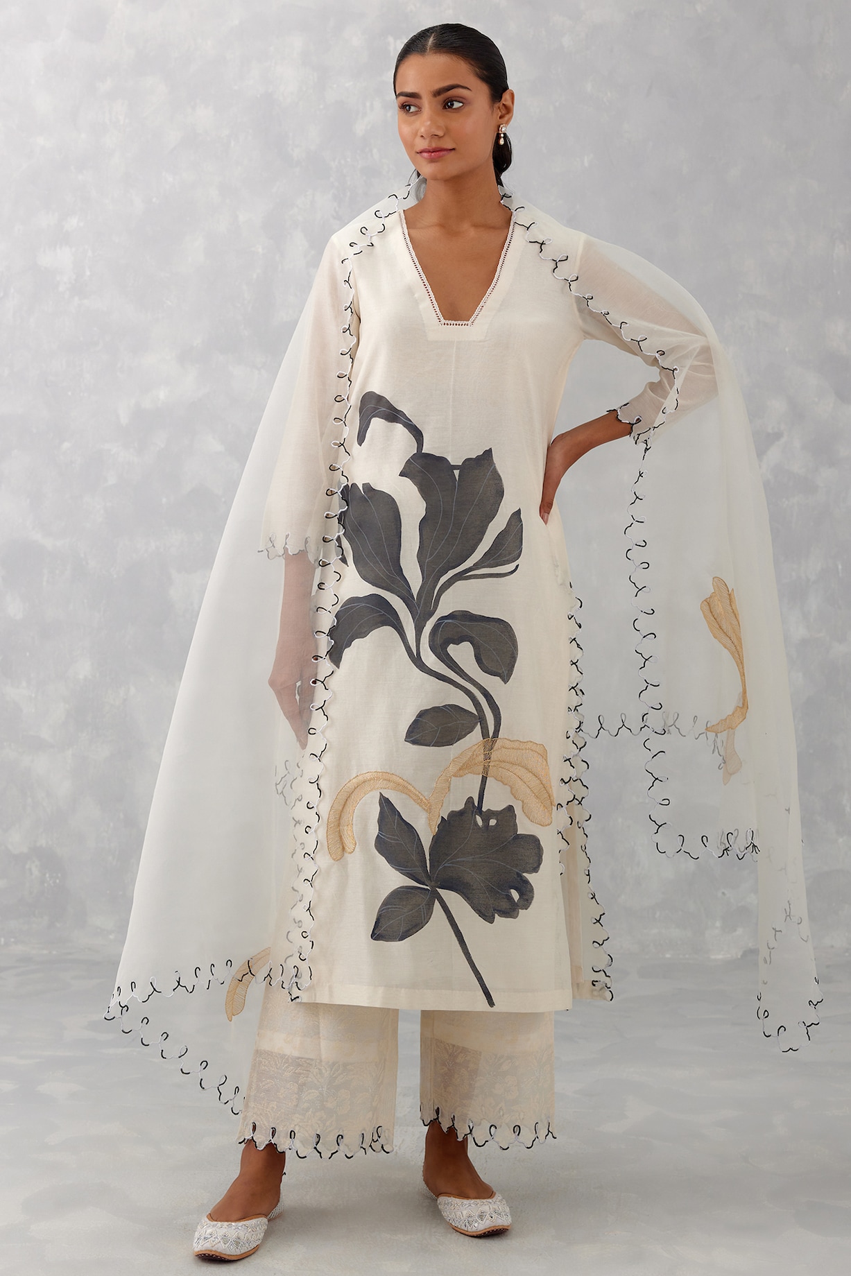 Ivory Silk Chanderi Hand Painted Kurta Set by Devnaagri at Pernia's Pop ...