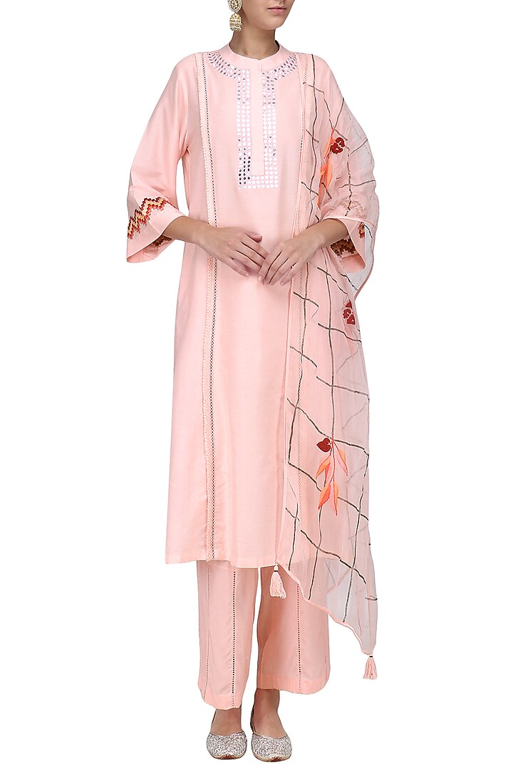 Pink and off white patra embroidered kurta set available only at Pernia ...