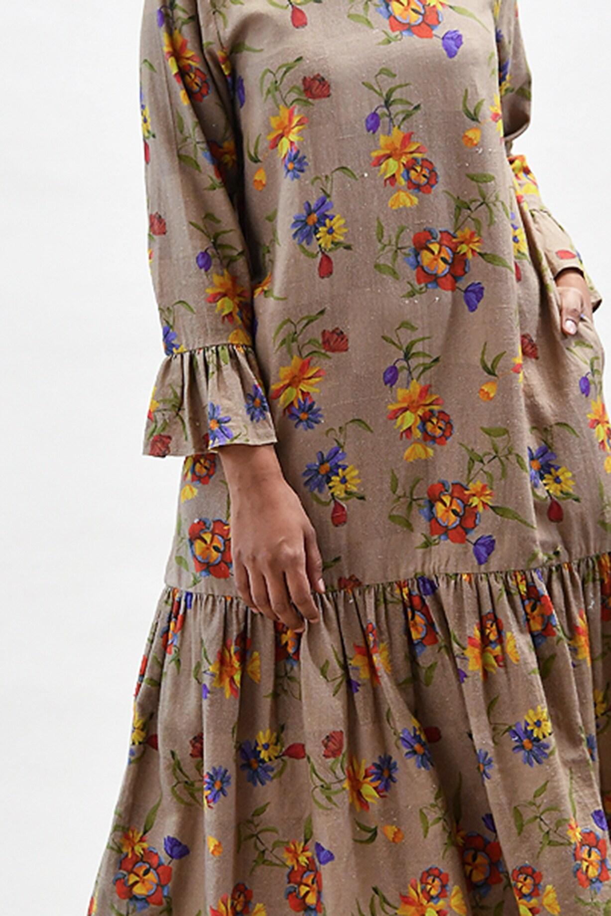 Beige Garland Printed Dress Design by Kanelle at Pernia's Pop Up Shop 2024