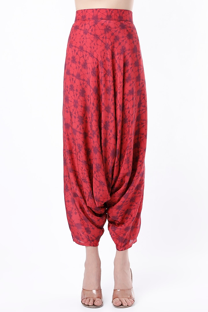 Red Tie-Dye Draped Dhoti Set by EnEch By Nupur Harwani at Pernia's Pop ...