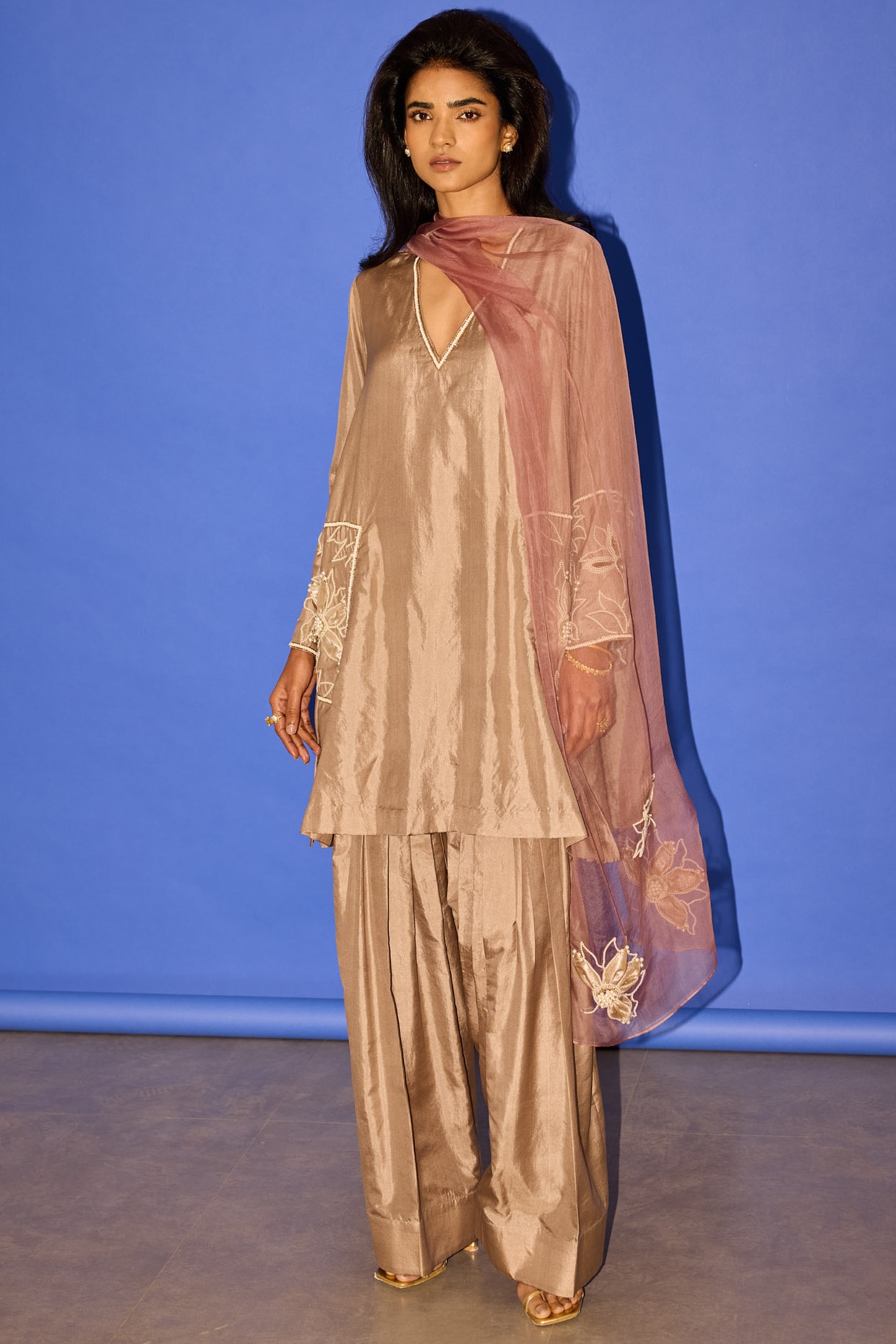 Brown Silk Kurta Set by Esha Arora at Pernia's Pop Up Shop 2025