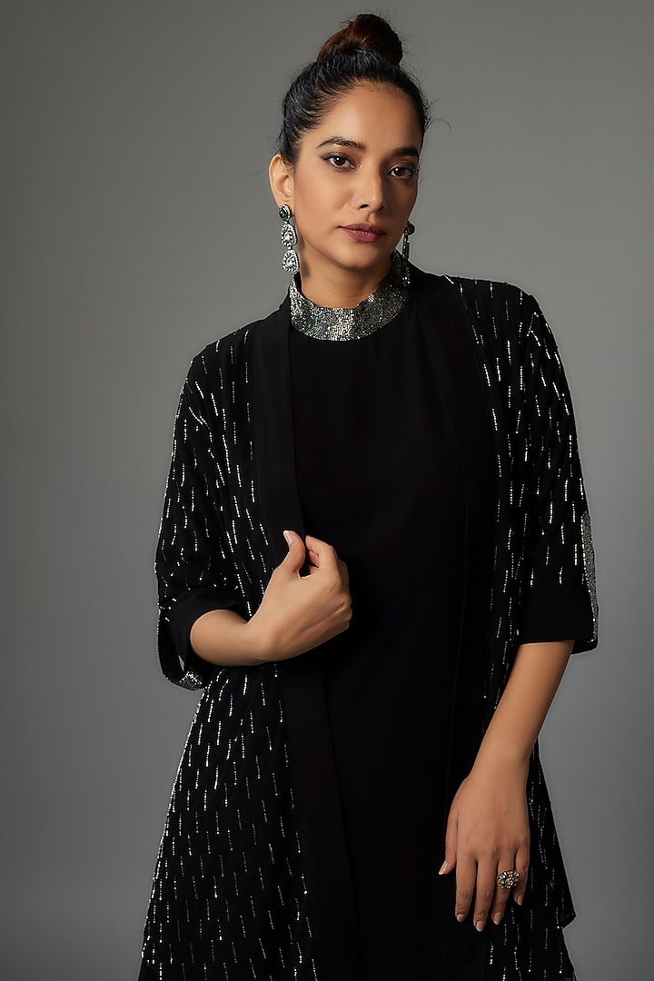 Black Georgette Embellished Kurta Set Design by FATIZ at Pernia's Pop ...