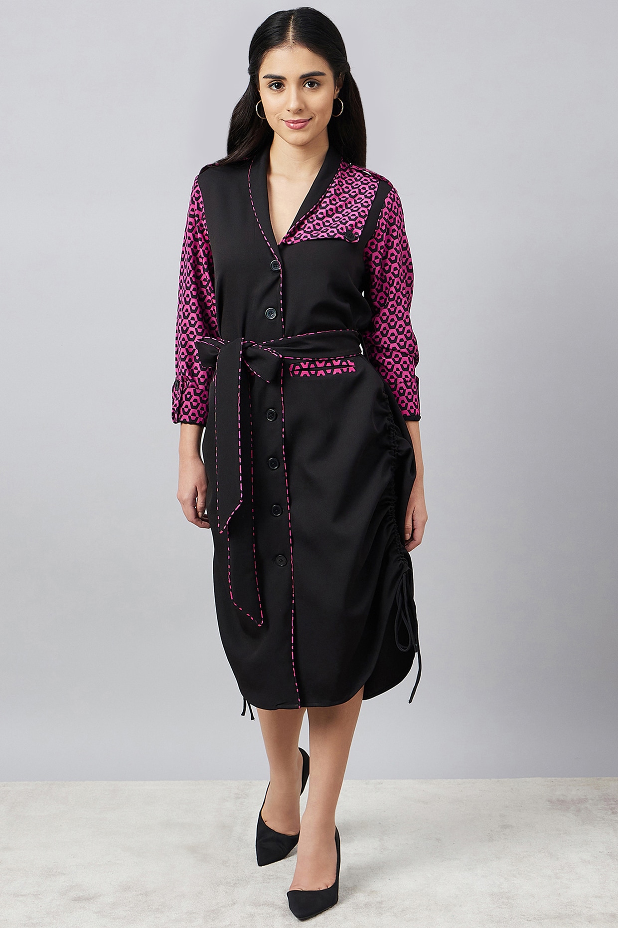 Black & Pink Silk Crepe Printed Shirt Dress With Belt by First Resort ...