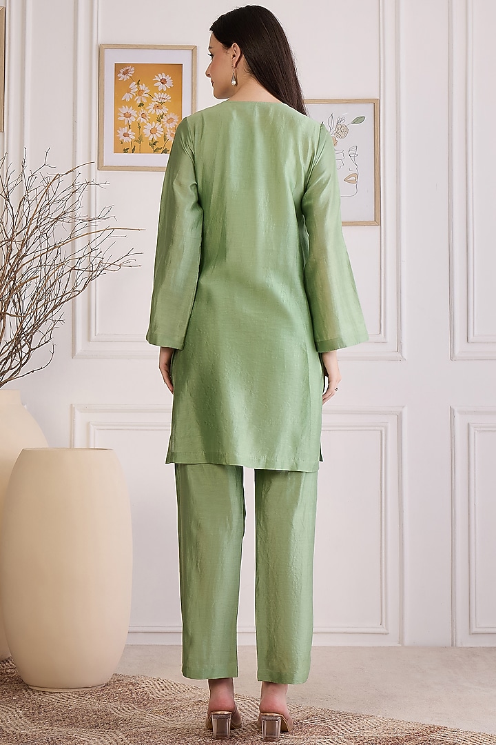 Sage Green Chanderi Co-Ord Set by First Resort by Ramola Bachchan at ...