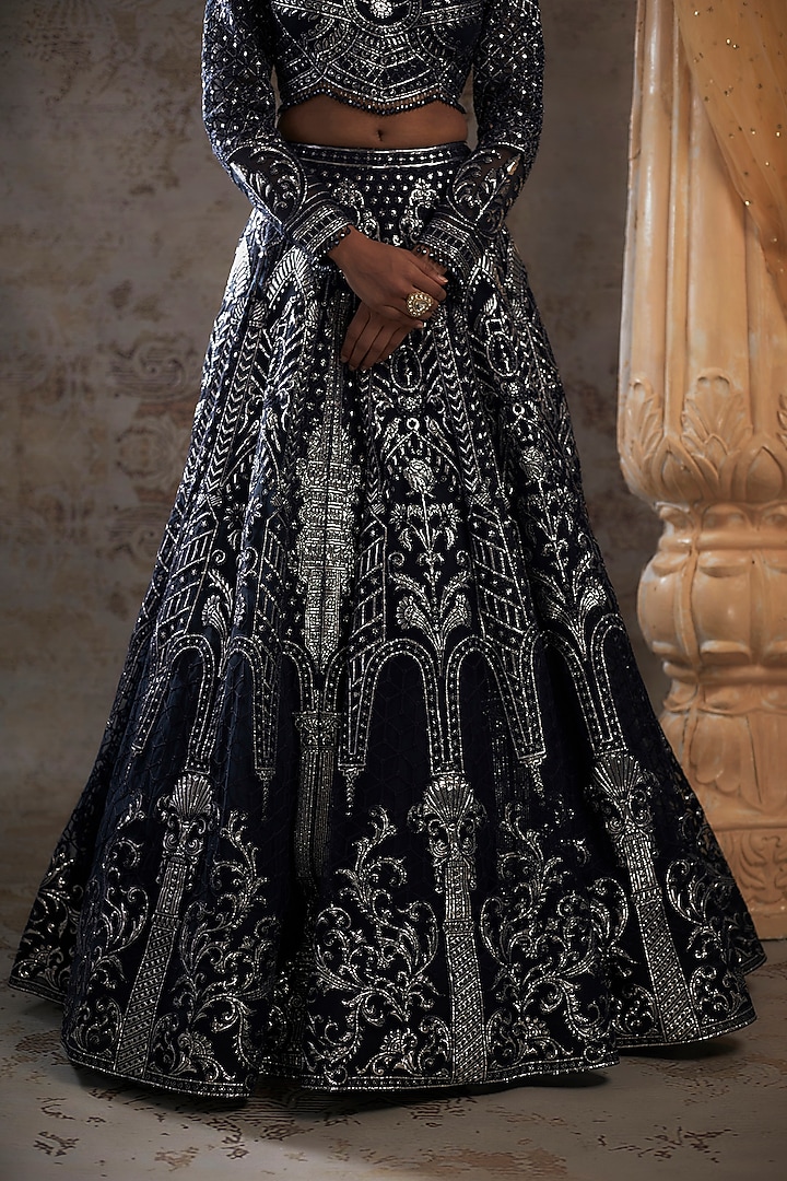 Navy Blue Tulle Bridal Bridal Lehenga Set by Falguni Shane Peacock at ...