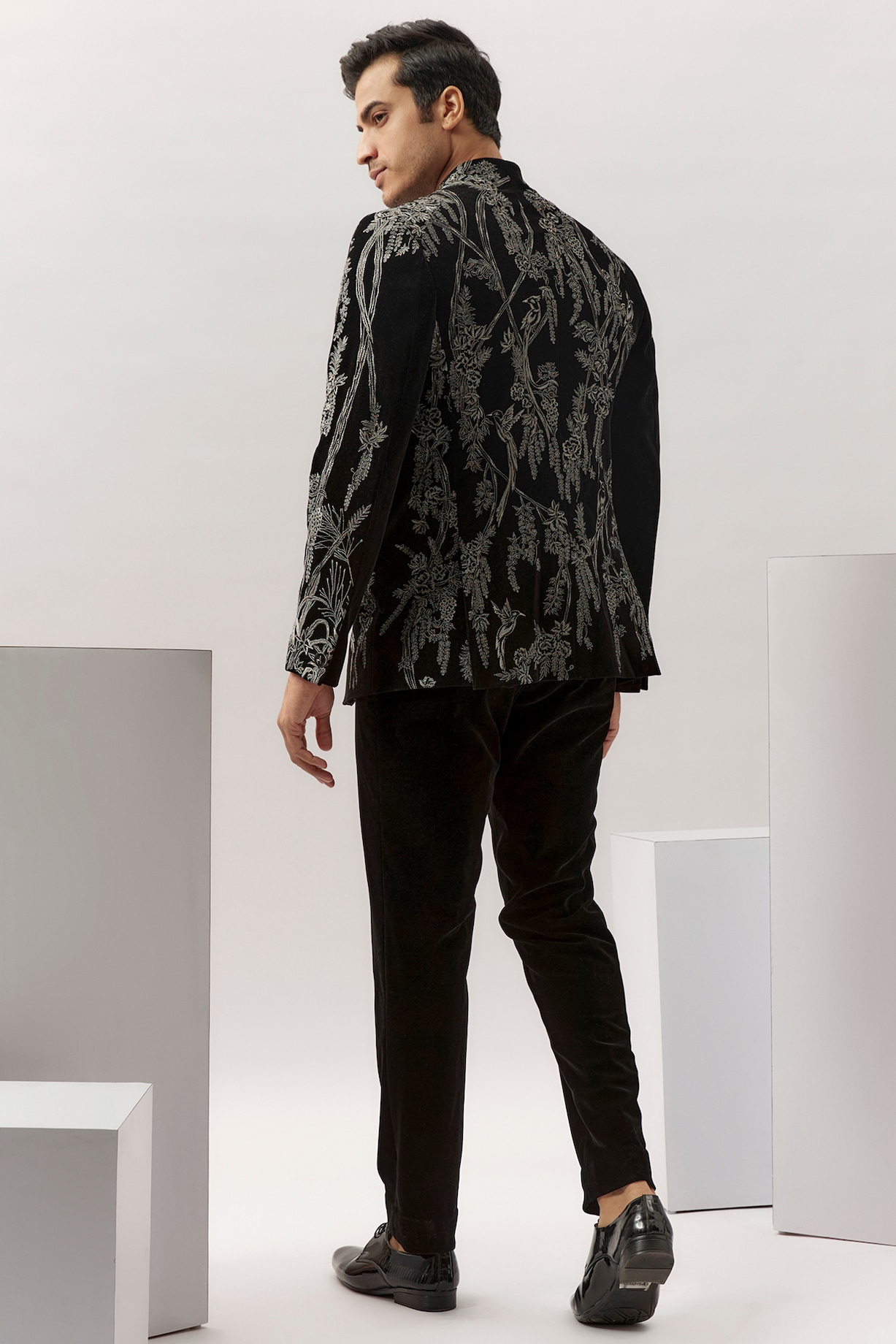 Black Velvet Thread Work Bandhgala Set by Gaurav Gupta Men at Pernia's ...