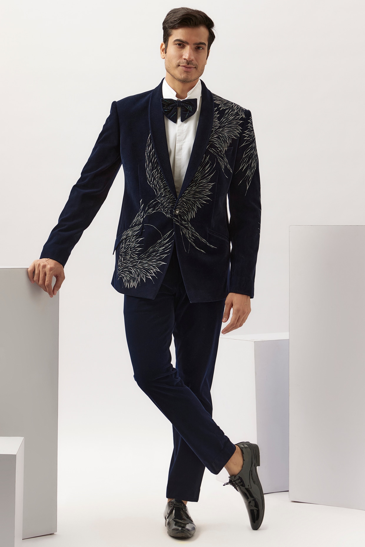 Navy Velvet Thread Work Tuxedo Set by Gaurav Gupta Men at Pernia's Pop ...