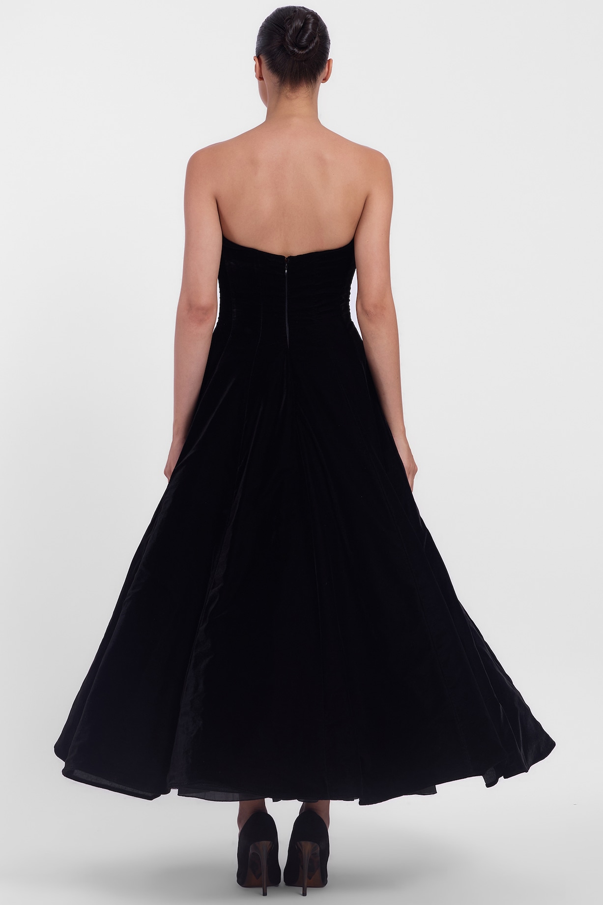 Black Velvet Thread Embroidered Corset Dress by Gauri And Nainika at ...