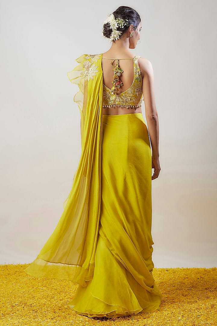 Yellow Chiffon Ruffled Saree Set by GOPI VAID at Pernia's Pop Up Shop 2025