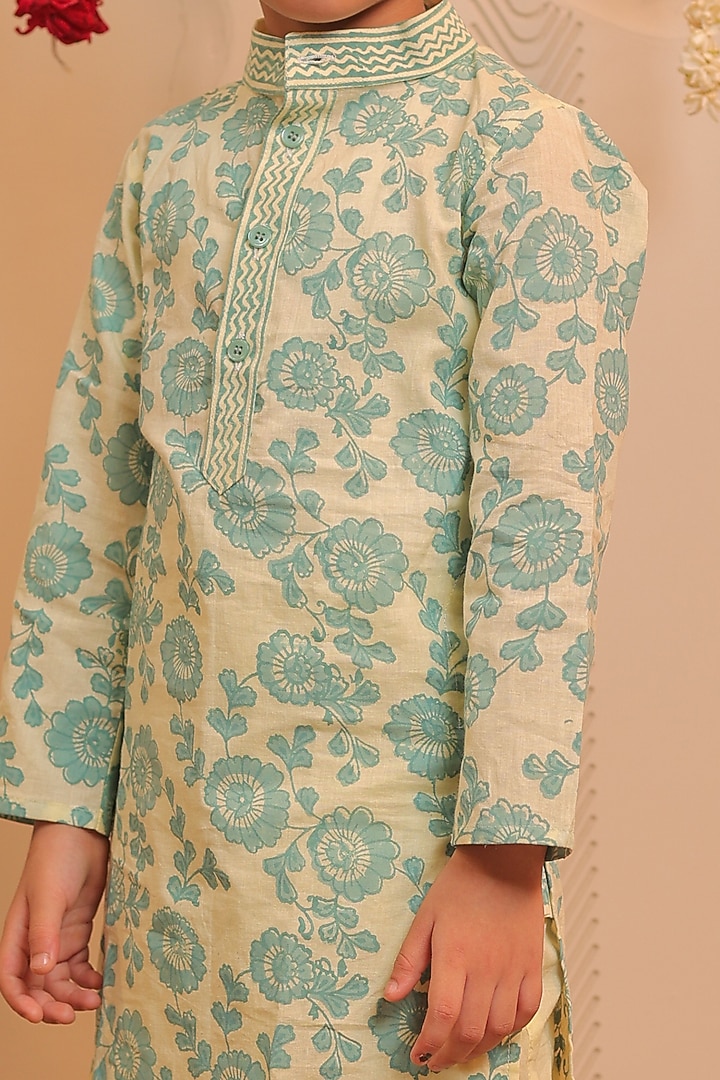 Aqua Blue Printed Kurta Set For Boys by Tiny Colour at Pernia's Pop Up Shop 2025