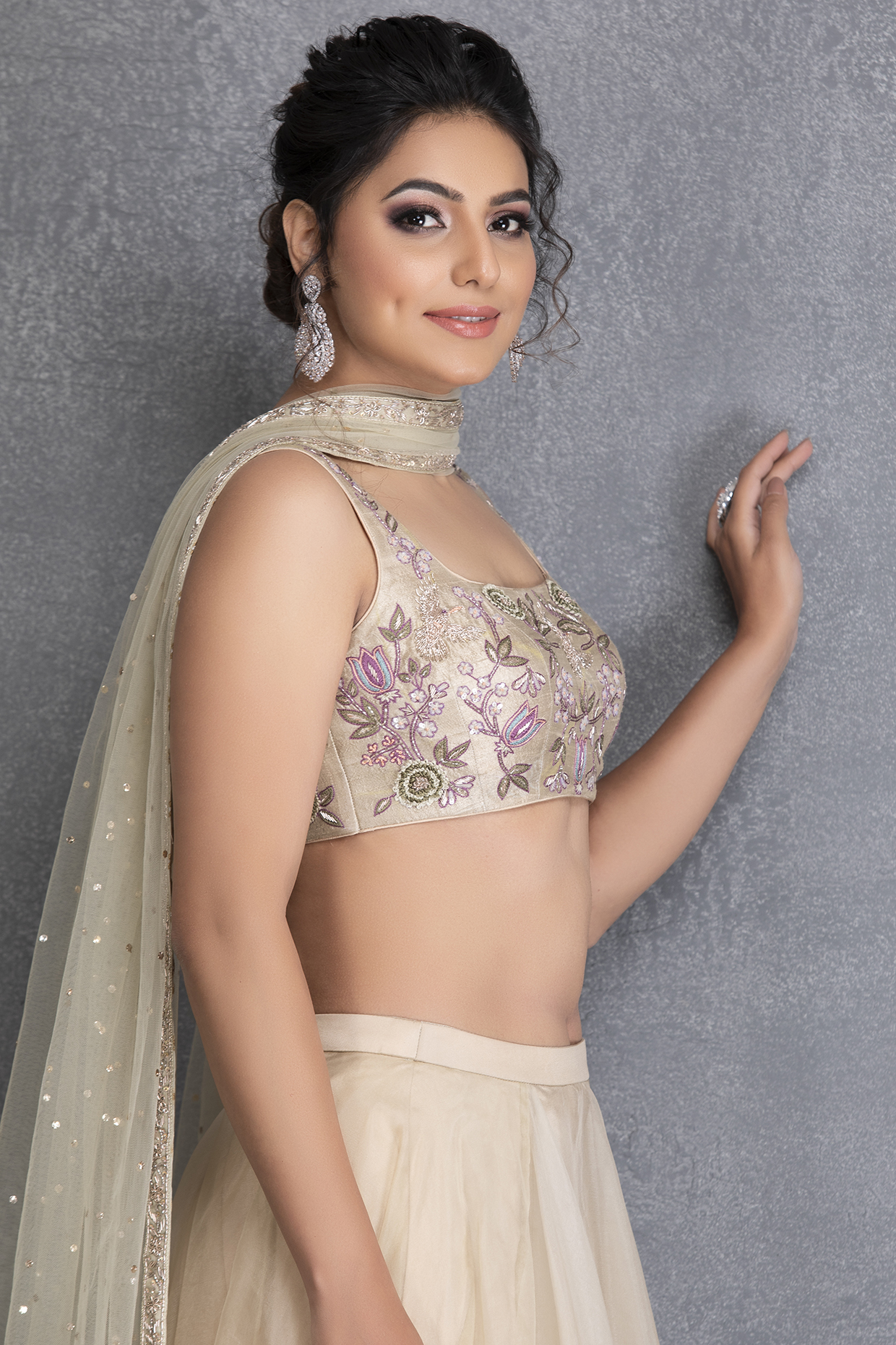 Beige Silk Organza Wedding Lehenga Set By House Of Tushaom At Pernias
