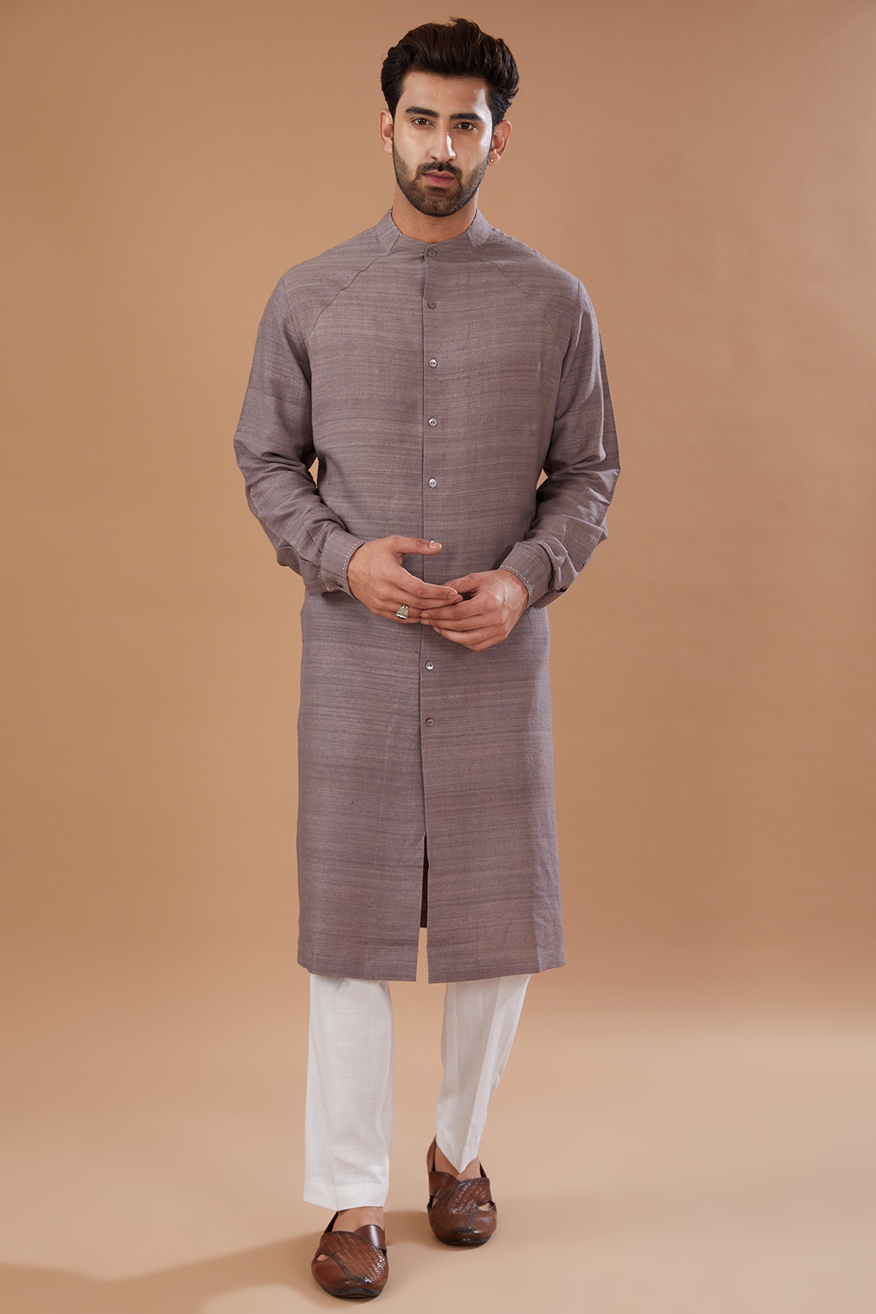 Grey Matka Silk Kurta Set by HEER RANJHA at Pernia's Pop Up Shop 2025