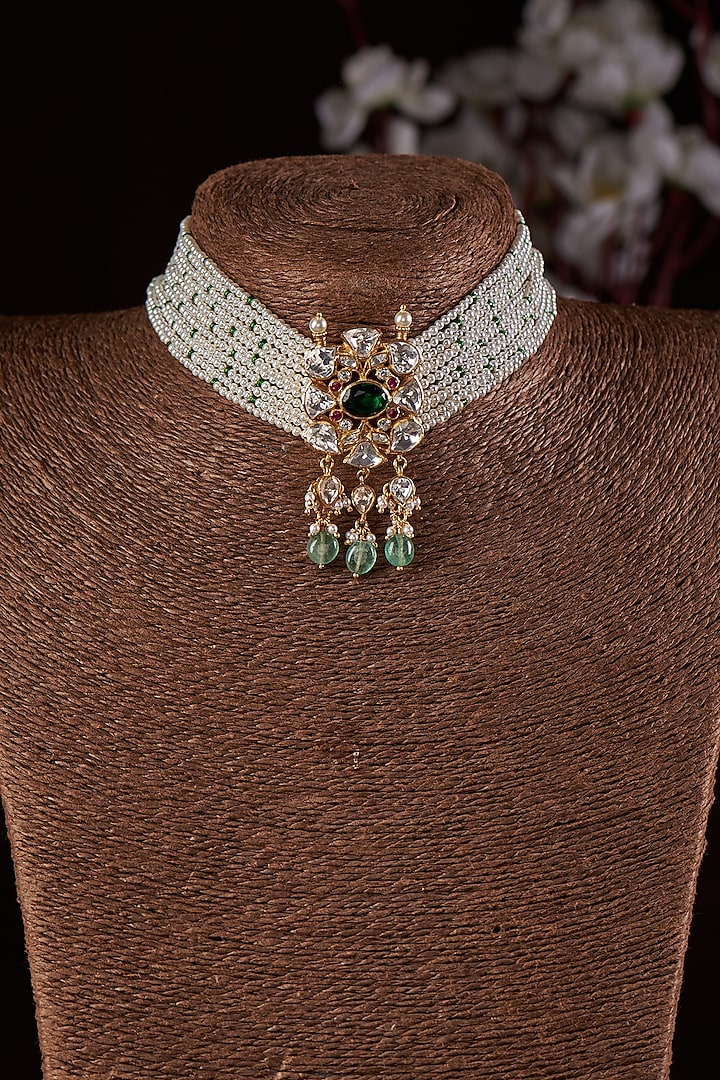Gold Finish Moissanite Polki & Green Stone Choker Necklace In Sterling ...