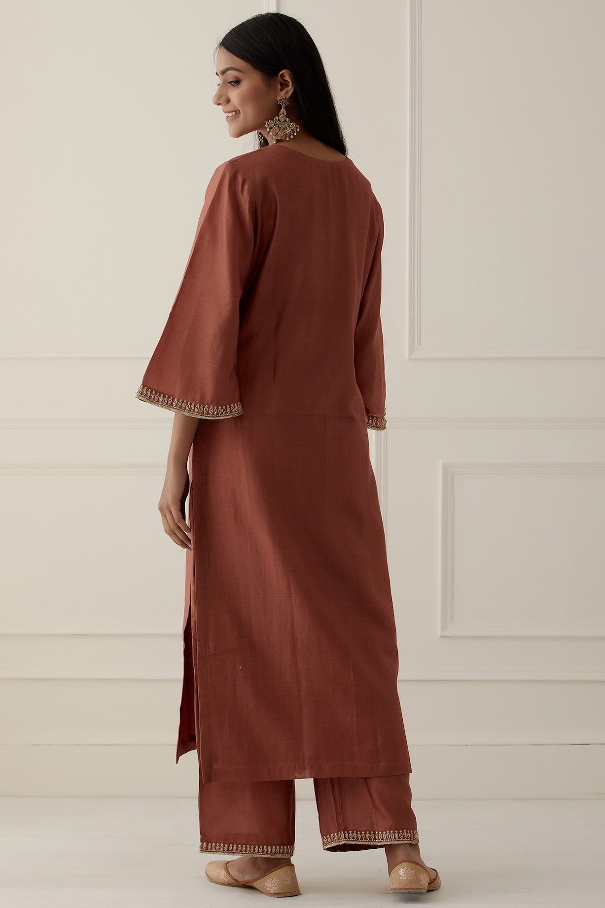 Rust Embroidered Kurta Set by Ikshita Choudhary at Pernia's Pop Up Shop ...