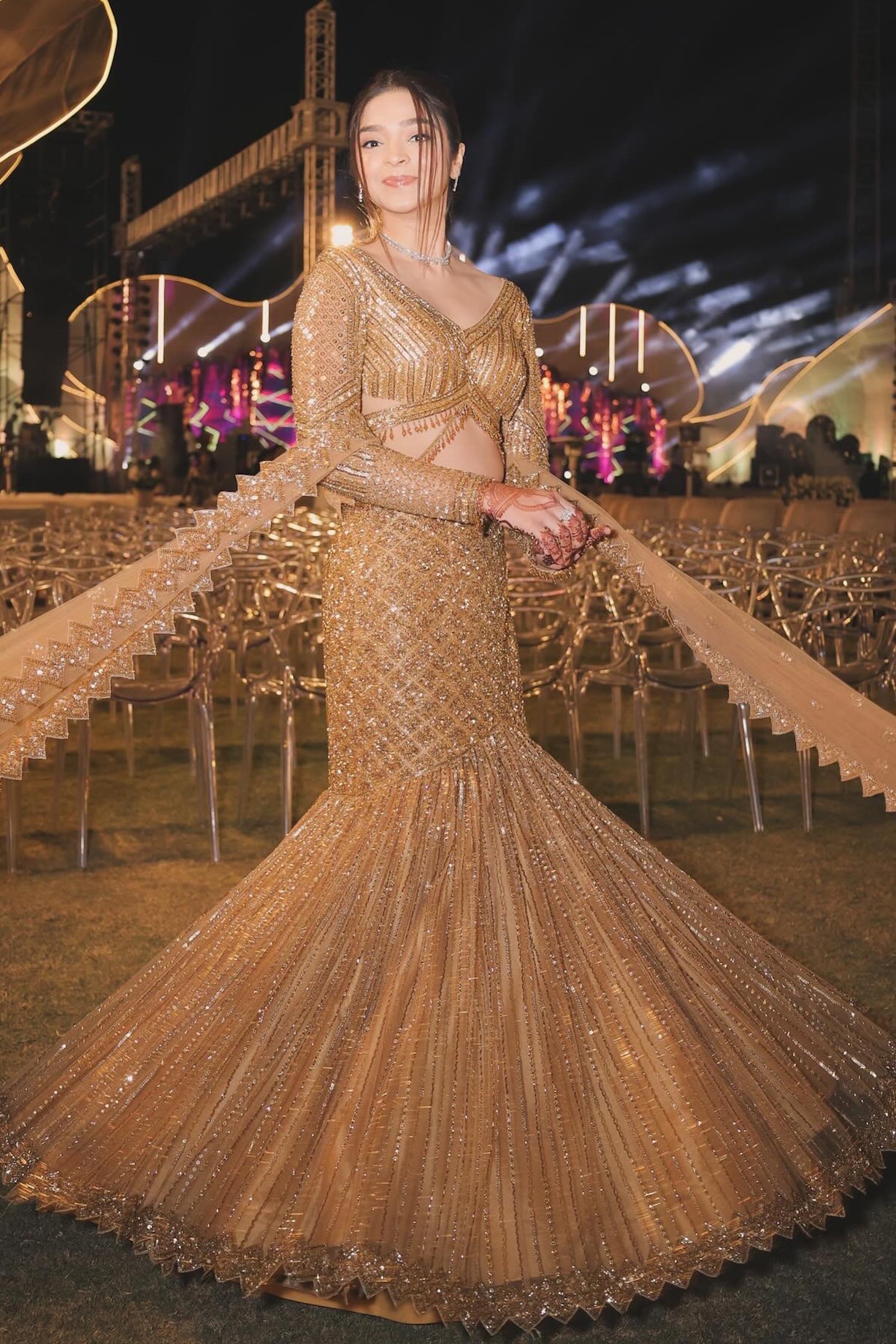 Antique Gold Net Cutdana & Crystal Embroidered Fishcut Bridal Lehenga ...