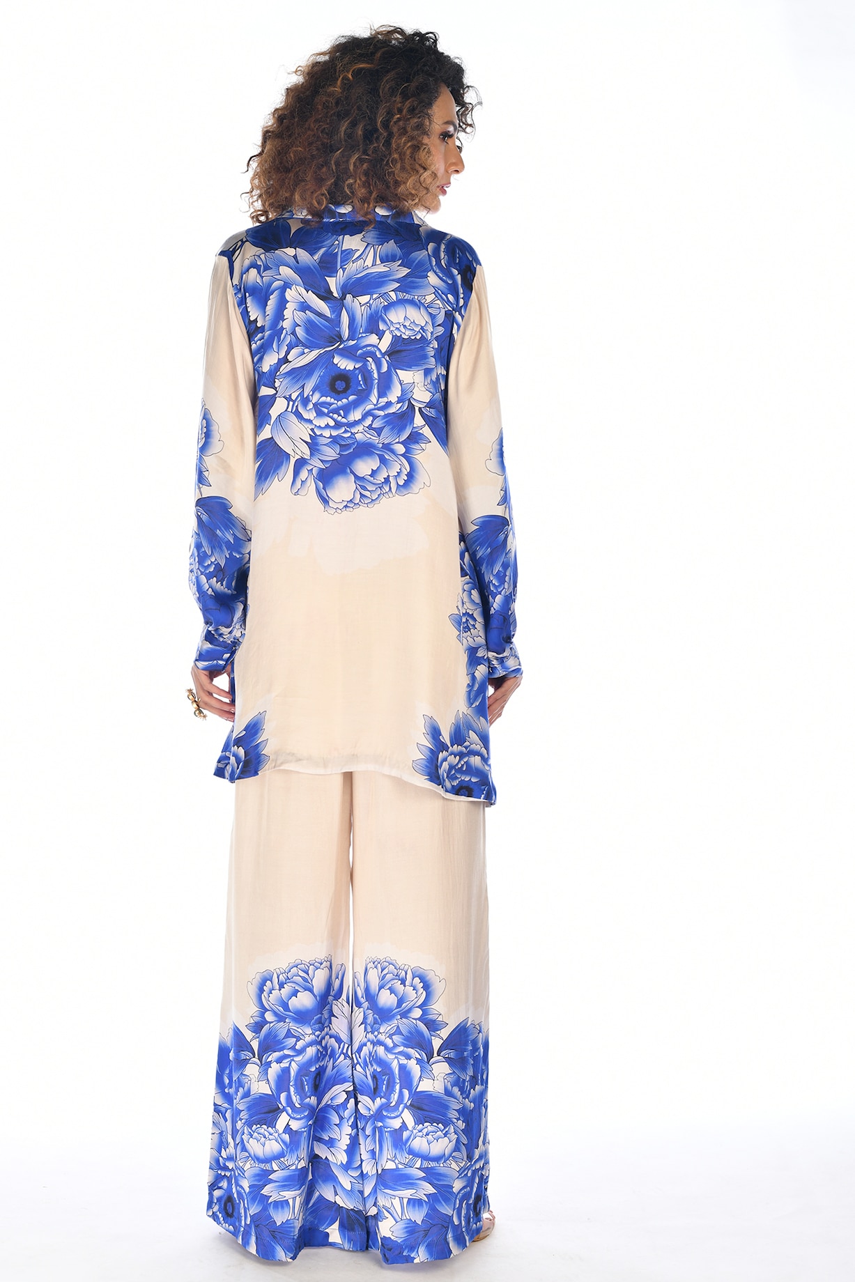 Off-White Satin Georgette Digital Printed Co-Ord Set by Isadaa by Rotna Dutt at Pernia's Pop Up ...