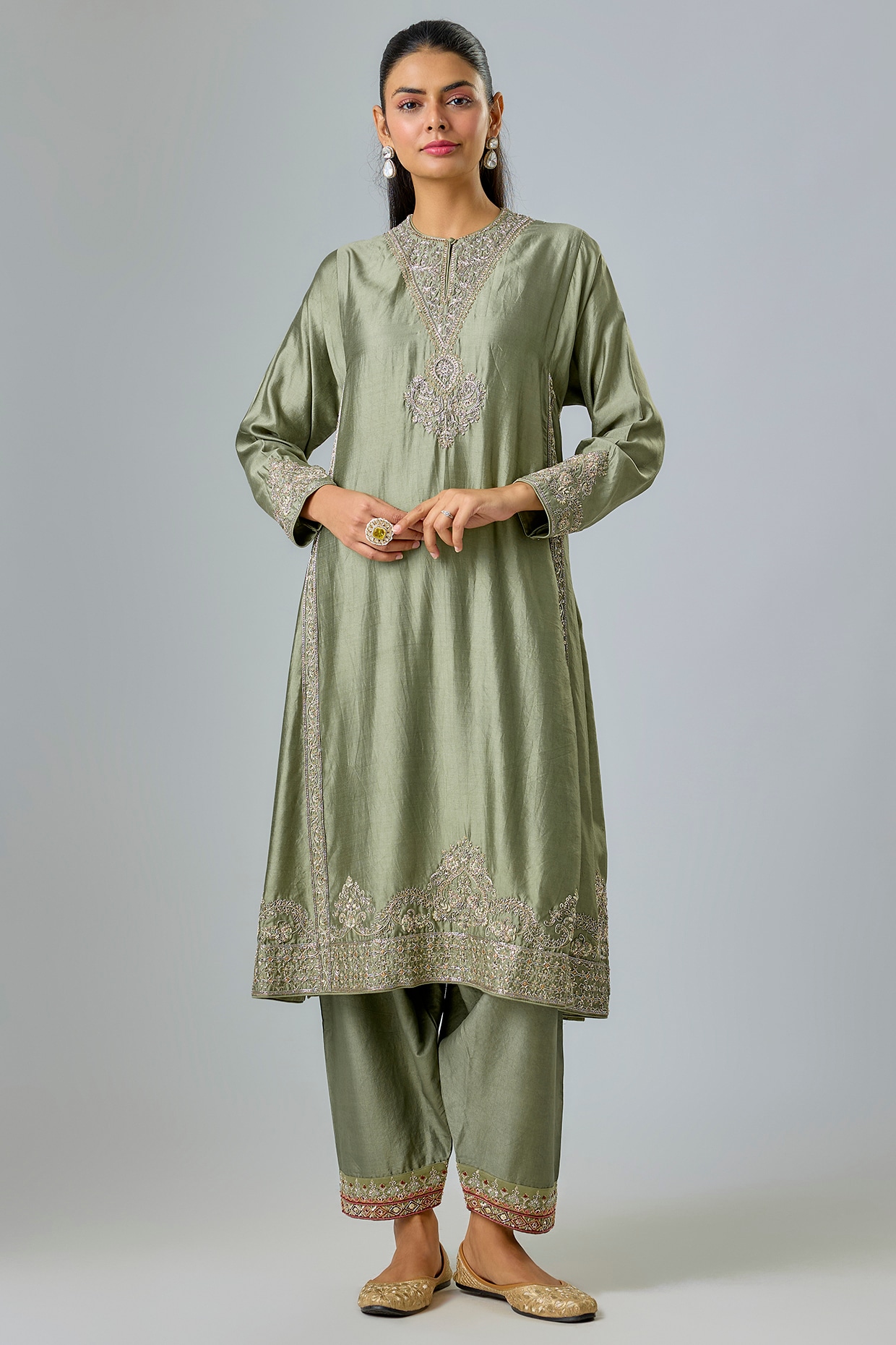 Mint Green Silk Zardosi Embroidered Kurta Set by Jayanti Reddy at ...