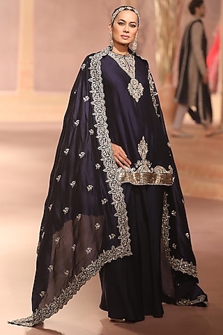 Jayanti Reddy - Buy Lehengas, Sarees, Kaftans Online 2024