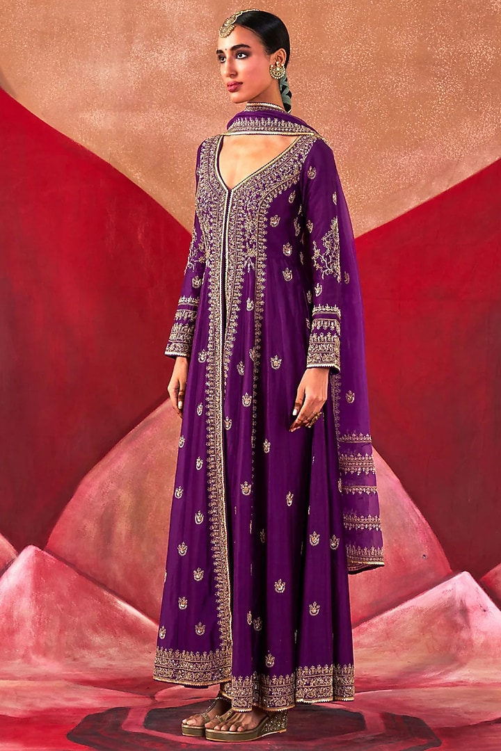 Purple Chanderi Aari Embroidered Wedding Anarkali Set by Jigar Mali at ...