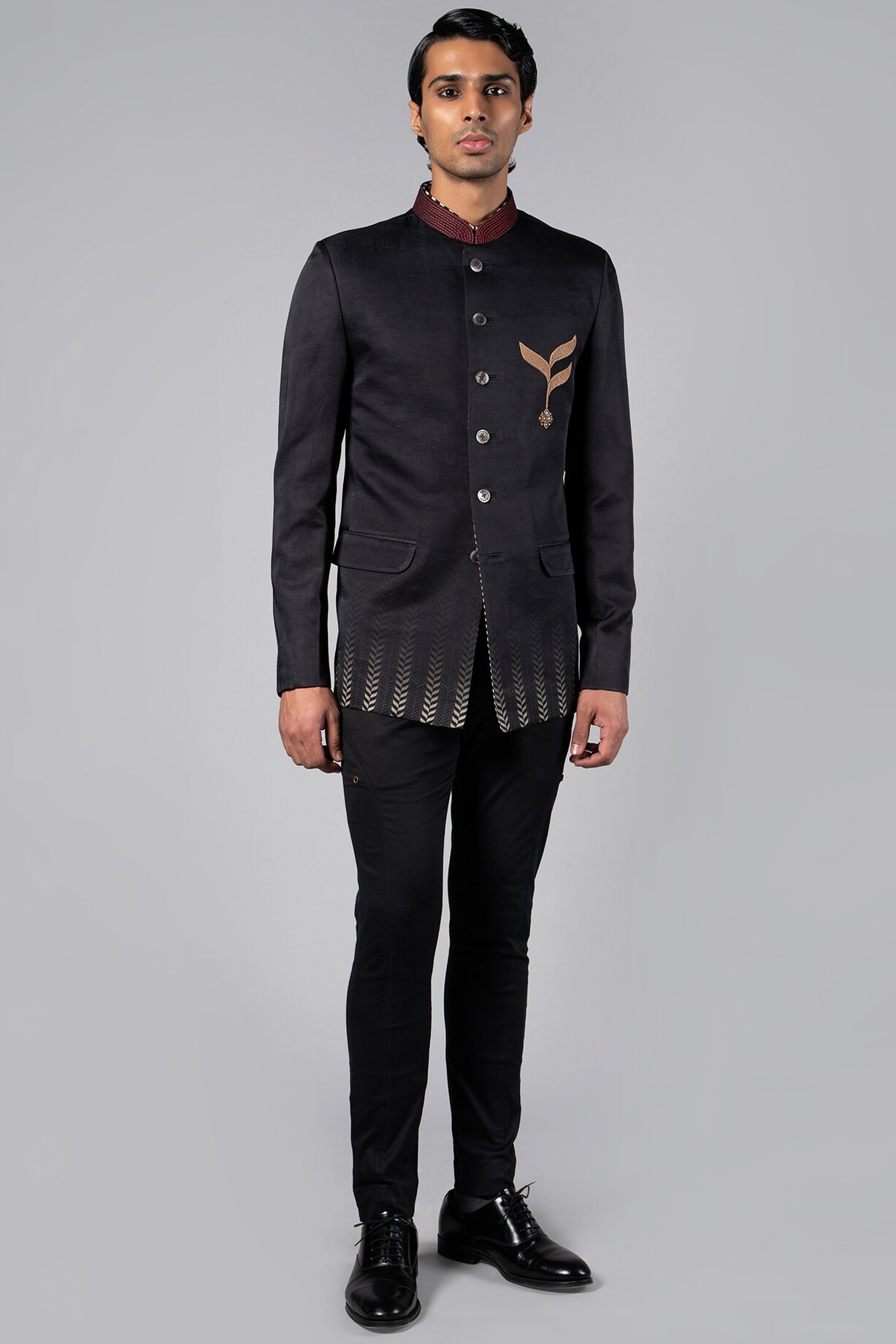 Black Dupion Printed Bandhgala by JJV.Kapurthala By JJ Valaya Men at ...
