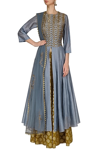 Grey rikrak embroidered high slit kurta and skirt set available only at ...