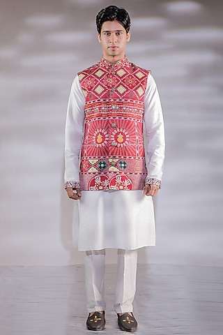 Deep Red Crepe Bandhani Printed Nehru Jacket Set by Jubinav Chadha Men ...