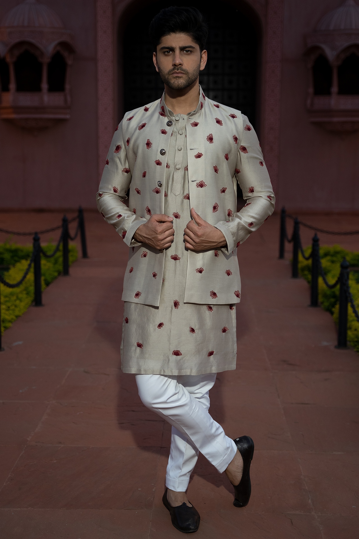 Champagne Chanderi Silk Thread Embroidered Bundi Jacket Set by KAAJ Button at Pernia's Pop Up ...