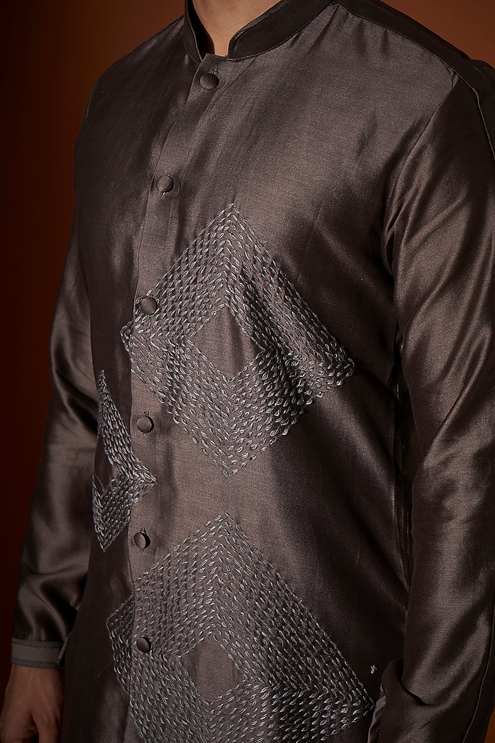 Grey Embroidered Kurta Set Design by KAAJ Button at Pernia's Pop Up ...