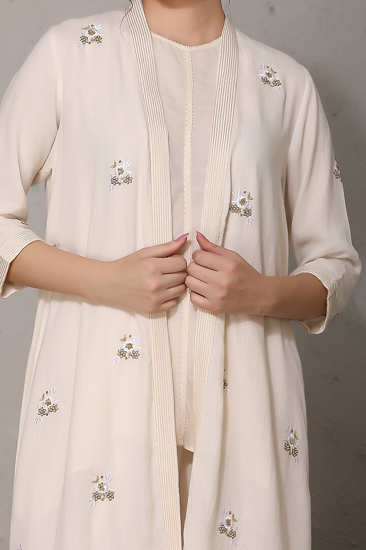 Off White Hand Embroidered Long Cape Design by Karuna Khaitan at Pernia's Pop Up Shop 2024