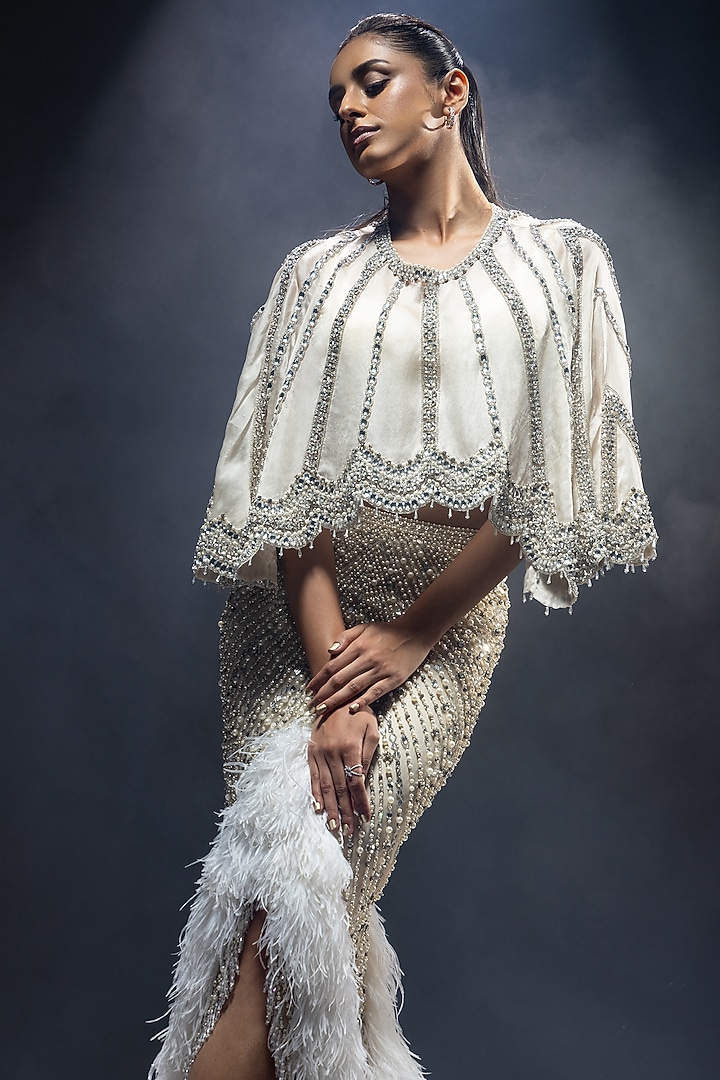 Ivory Organza Hand Embellished Cape Set by Kavita Arora at Pernia's Pop ...