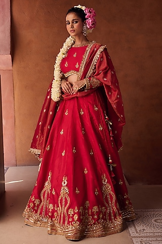 Wedding Red Lehengas - Buy Latest Red Bridal Lehenga for Wedding Online ...