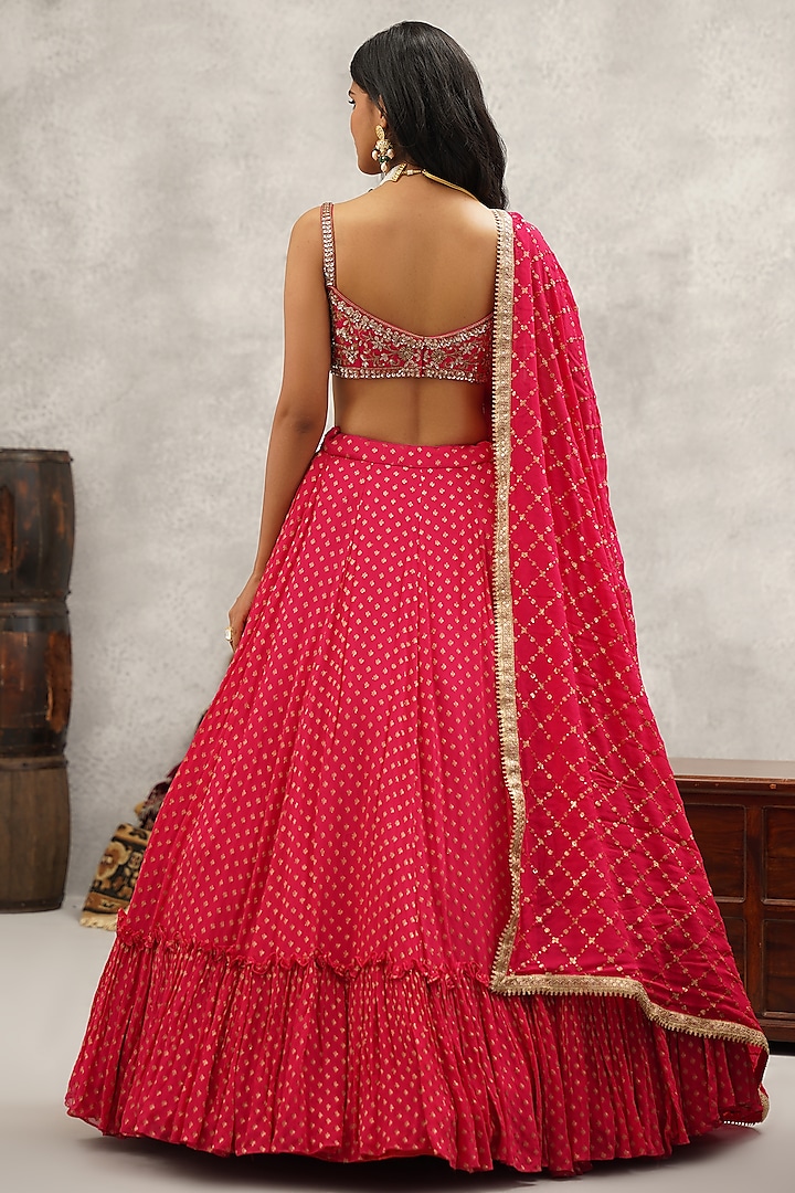 Fuchsia Raw Silk Hand Embroidered Wedding Lehenga Set by Kapda Dori at ...