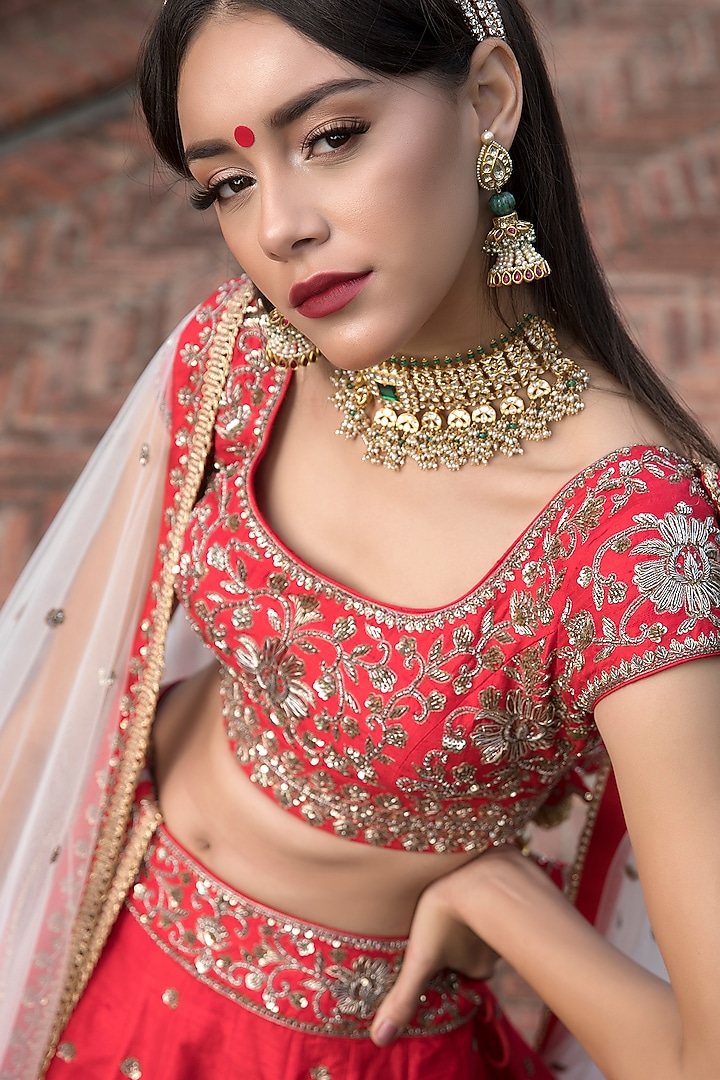 Red Embroidered Wedding Lehenga Set by Keerthi Kadire at Pernia's Pop ...
