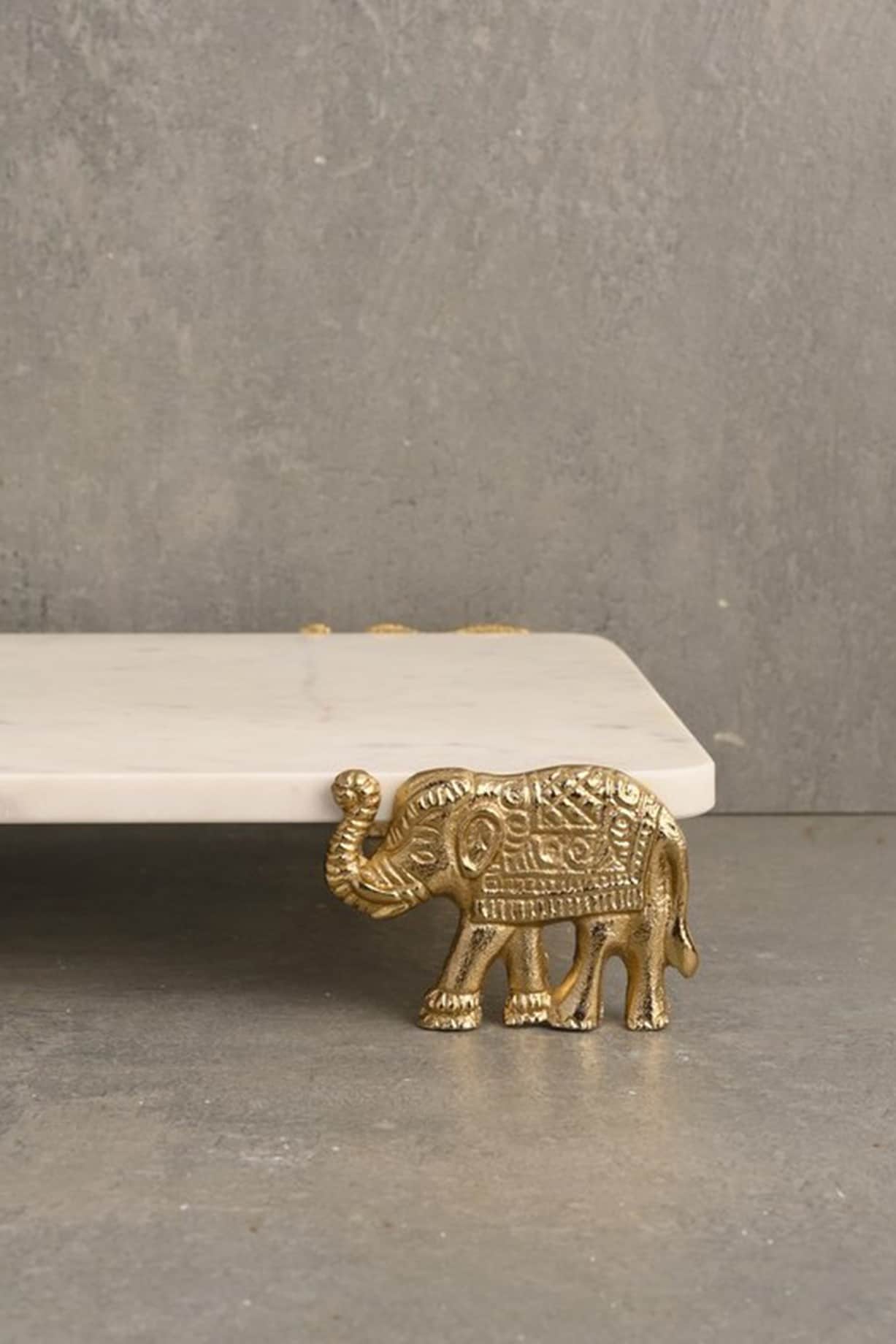 White & Gold Marble Chowki by Kaksh studio at Pernia's Pop Up Shop 2025