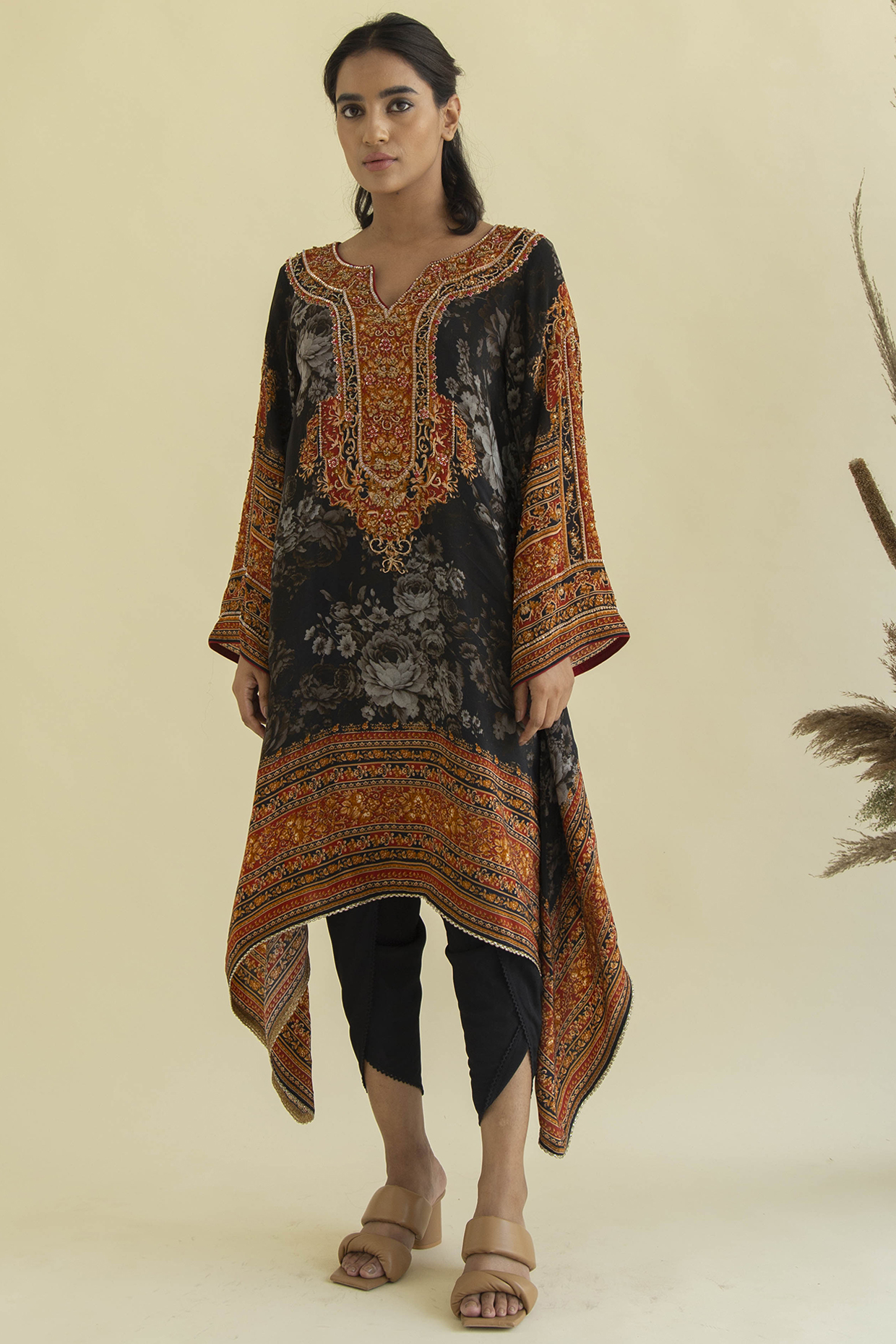 Kalista Designer Lehenga, Kurta Sets, Saree, Gowns, Tunic 2021