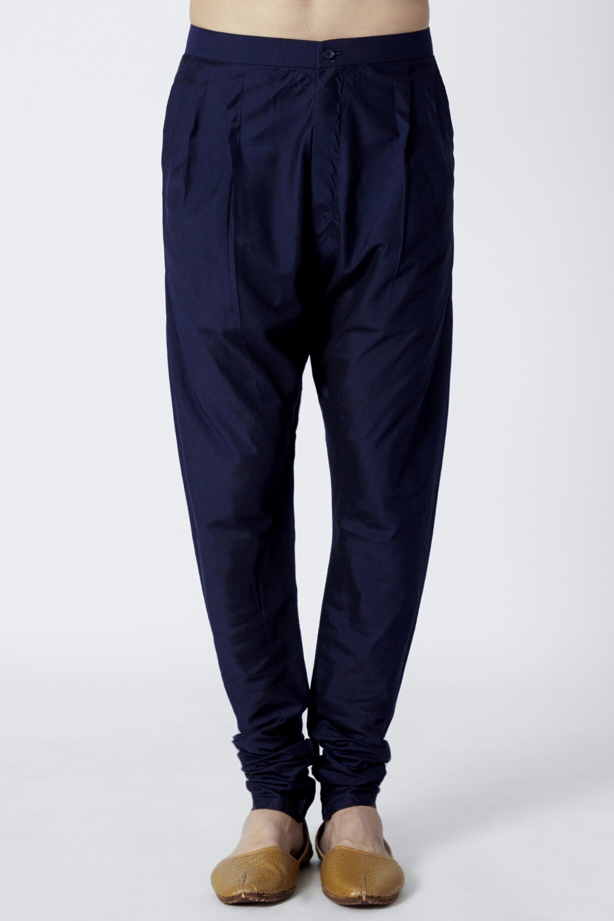 Navy Blue Embroidered Wedding Sherwani Set by Kommal Sood at Pernia's ...