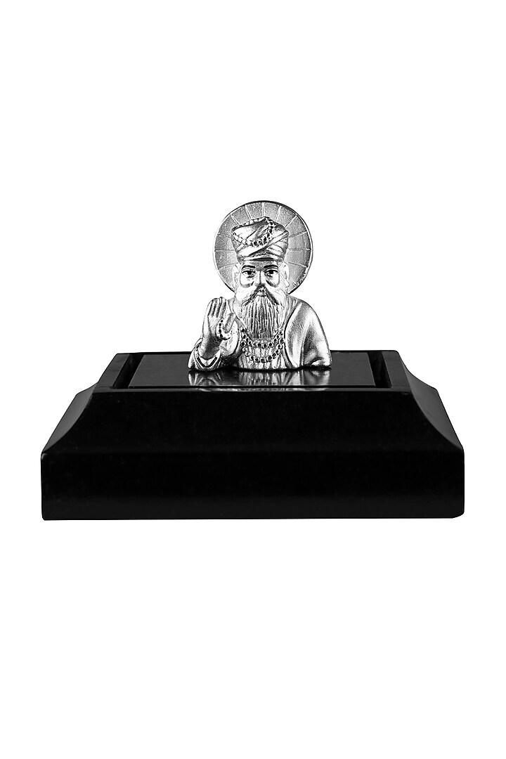 Pure Silver Lord Guru Nanak Idol by KRYSALIIS HOME at Pernia's Pop Up ...