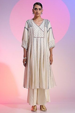 Kudi Pataka Designs - Buy Lehenga, Sarees, Kurta Sets Online 2024