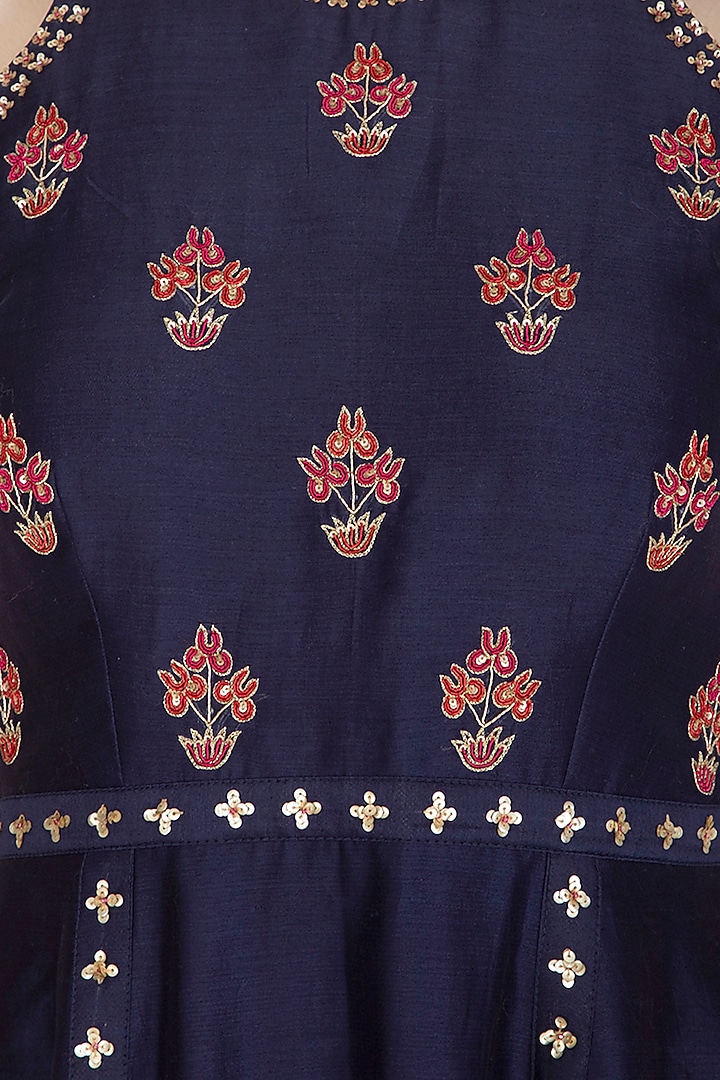 Midnight Blue Hand Embroidered Gown by Kudi Pataka Designs at Pernia's ...