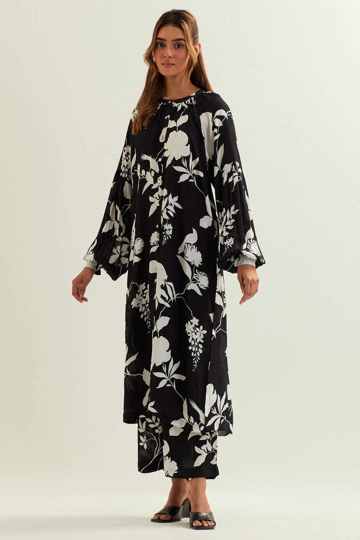 Black Viscose Crepe Silk Kurta Set by Label Earthen Pret at Pernia's ...