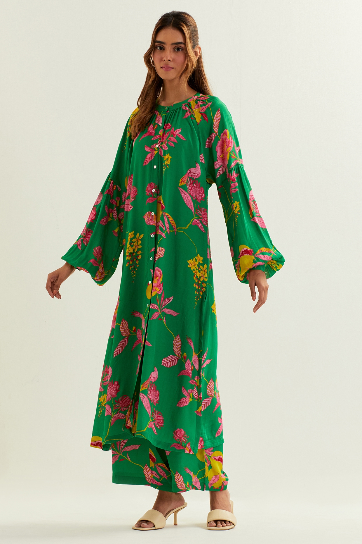 Green Viscose Crepe Silk Kurta Set by Label Earthen Pret at Pernia's ...