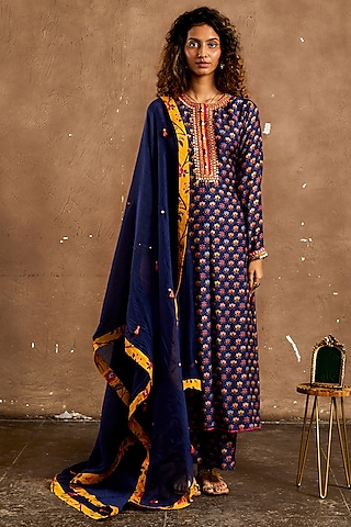 Label Kinjal Modi - Buy Kurta, Dresses, Kaftan, Tunics Online 2025