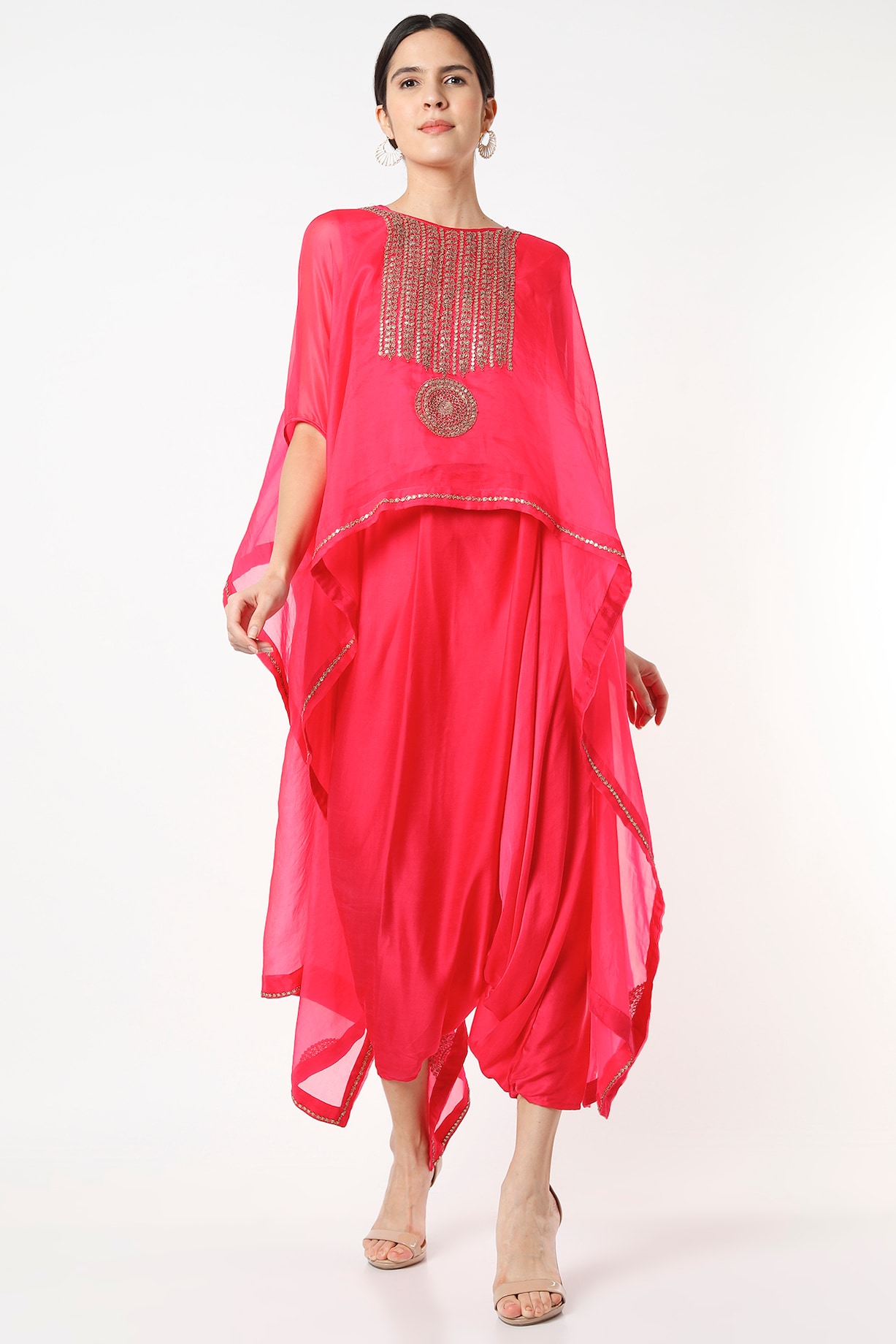Fuchsia Embroidered Cape Set by Mahi Calcutta at Pernia's Pop Up Shop 2025