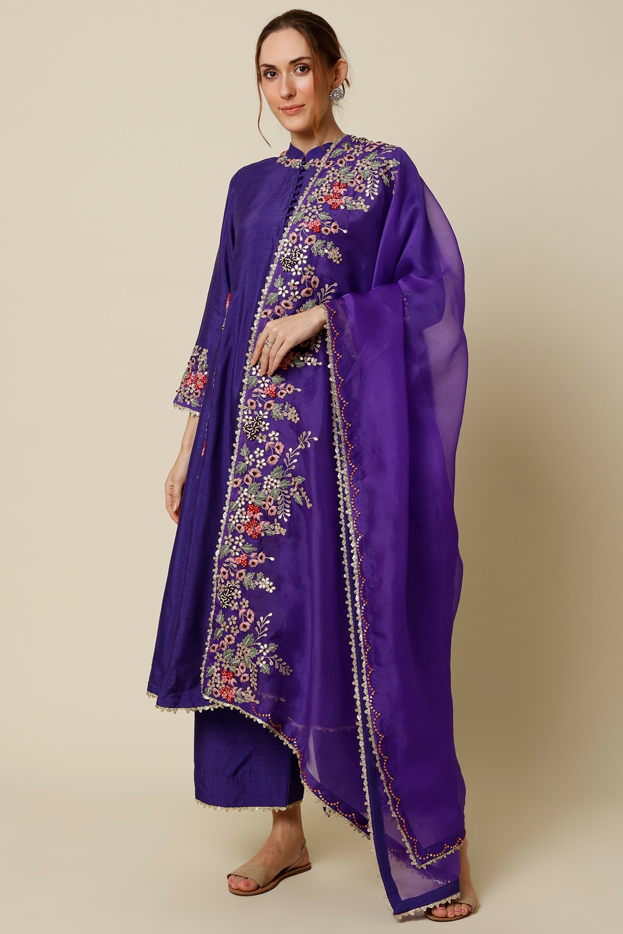 Purple Embroidered Kurta Set by Mahi Calcutta at Pernia's Pop Up Shop 2025