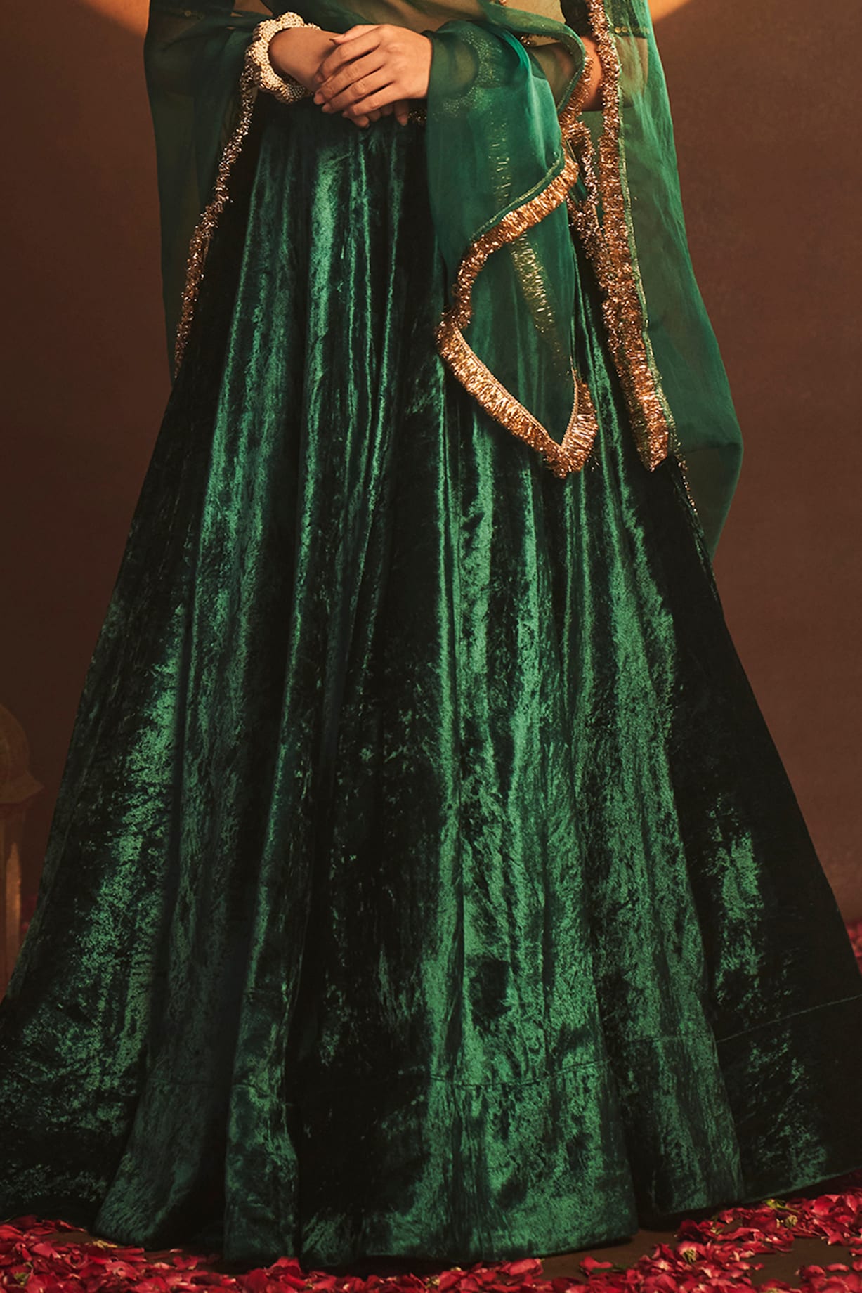 Emerald Green Velvet Wedding Lehenga Set by Mansi Gajjar at Pernia's ...
