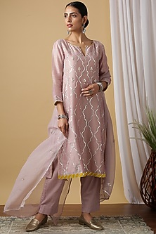 Mauve Gota Embroidered Kurta Set Design by Maison Shefali at Pernia's Pop Up Shop 2023
